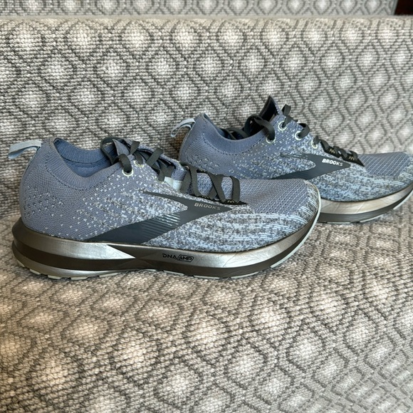 Brooks | Shoes | Brooks Athletic Shoes | Poshmark